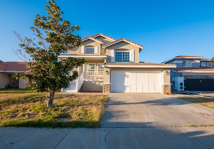 Fully Furnished Home On Quiet Cul De Sac - Perris, CA