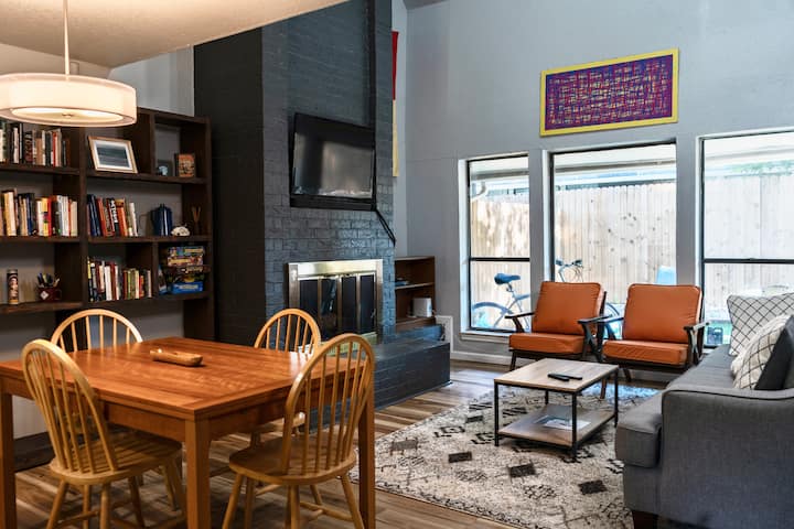 Funkadelic Luxury: Modern 2-bedroom In Central Okc - Oklahoma City, OK