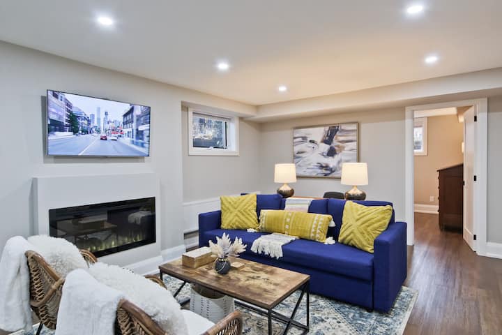 Stylish Space With Character - Toronto