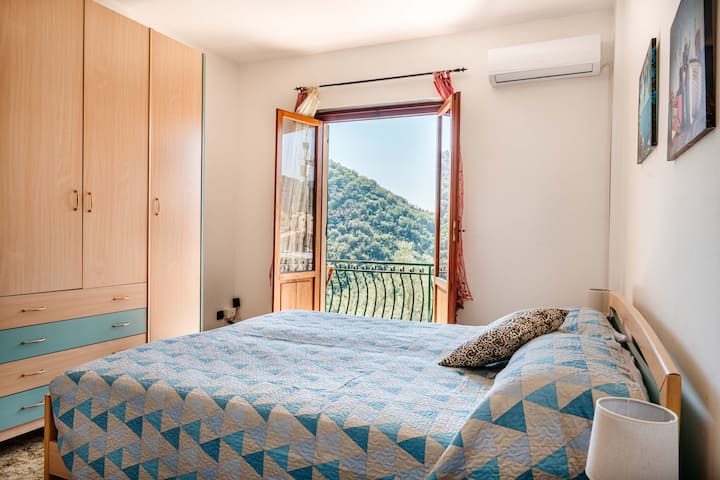 [Turri Maison]-wifi - Jardin - Parking - Balcon - Ligurien