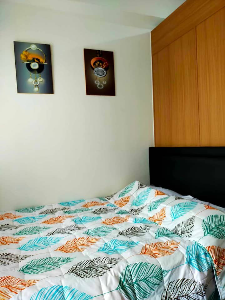 1 Bedroom Unit In Ayala Makati - Makati