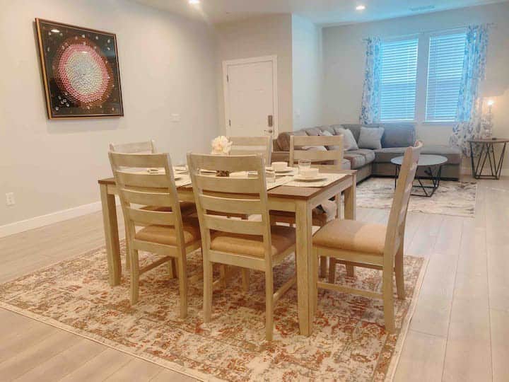 Cozy New House Near Arden Mall - Sacramento, CA