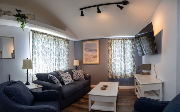 3 Bedroom _pool, Playarea, Campfire Cozy Apt - Bar Harbor, ME