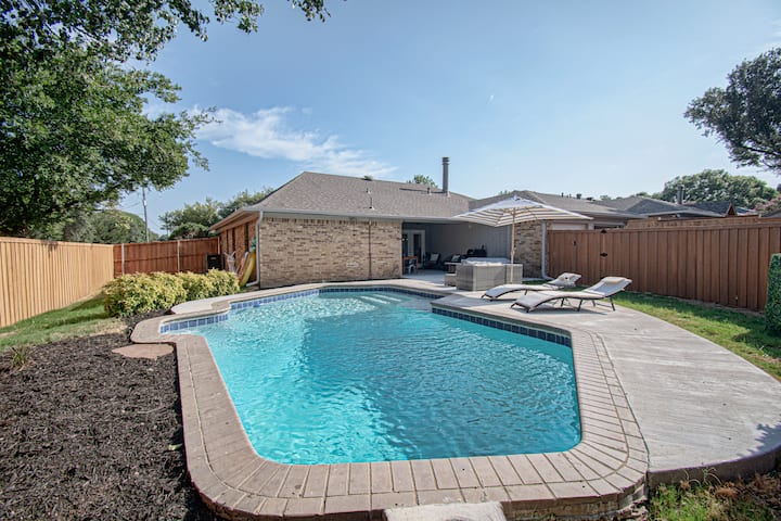 Updated Plano 4b Pool | Hot Tub | King Bed - Allen, TX
