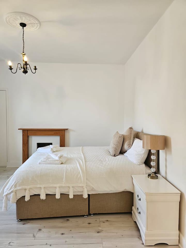 Inverness City Centre- 1bed Flat (Licensed) - Inverness