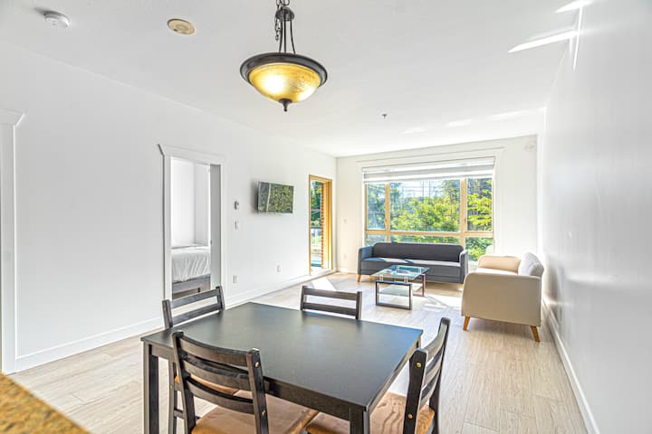 3 Bd(209) Specious And Comfy Place To Stay - Surrey