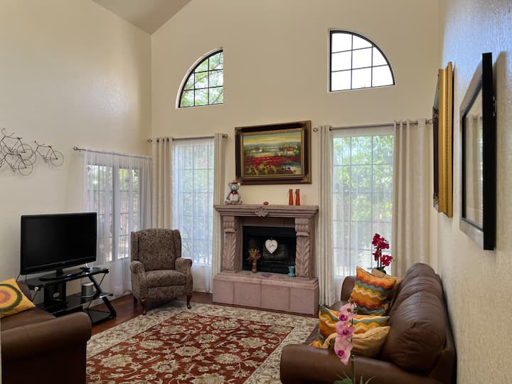 Peaceful Luxury In Tucson - 투손