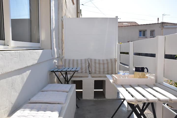 Le Cabanon Blanc Aux Goudes, Marseille - Marseille
