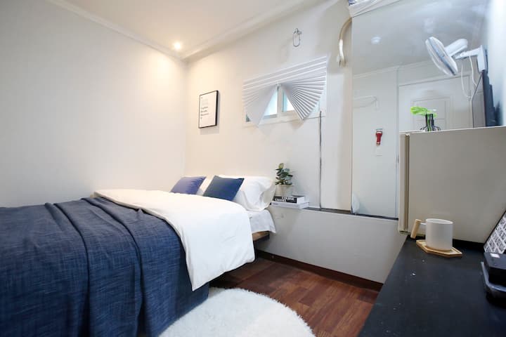 서울 중심 개인실을 제공하는 더블침대룸 - Seoul