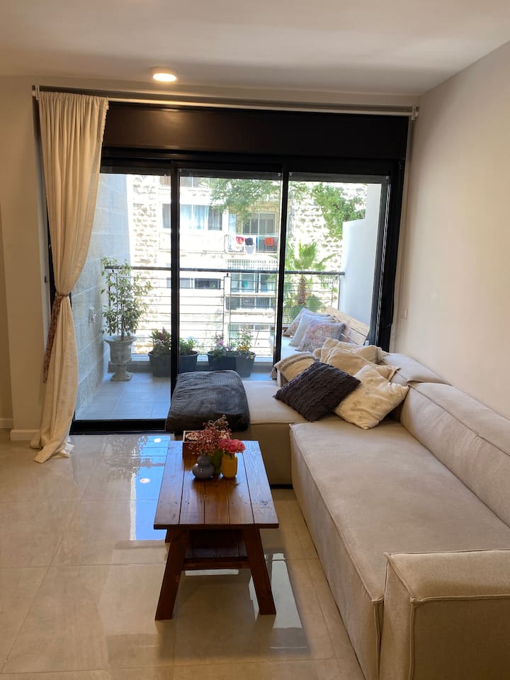 Apartment Rental In Baka - Jerusalem