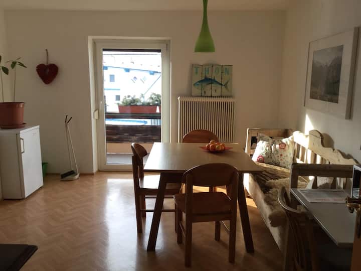Sonniges Zimmer Mit Blick Auf Den Patscherkofel - Innsbruck