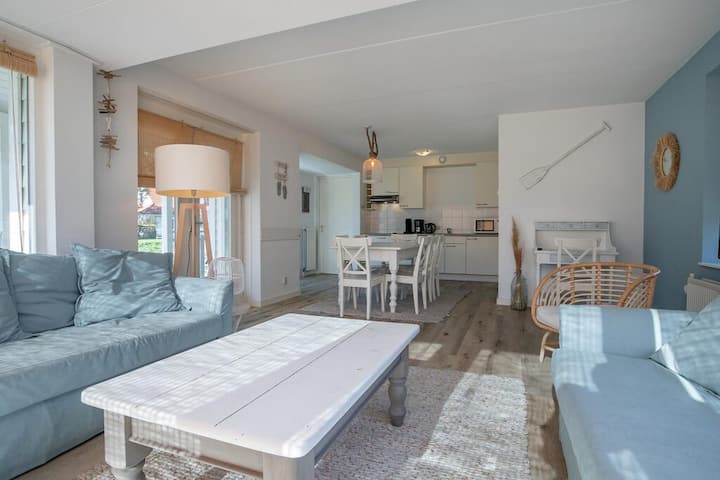 Villa In Beach Style With Small River - Bruinisse