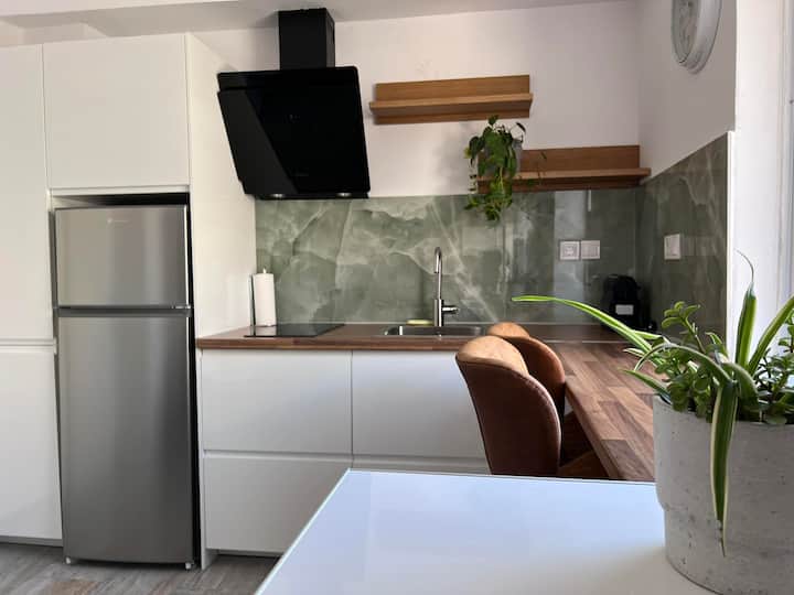 Kalamata Beach House 2-in-1 - Kalamata