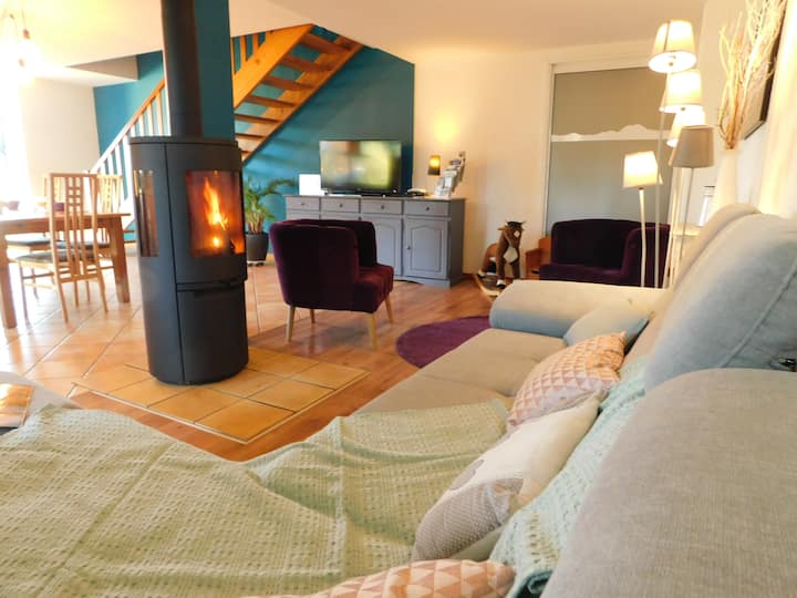 Gîte De Charme Au Cœur Des Volcans D’auvergne 6 Pe - Aydat