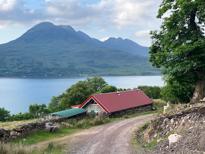 The Bothy, Ben Damph Estate - Skye