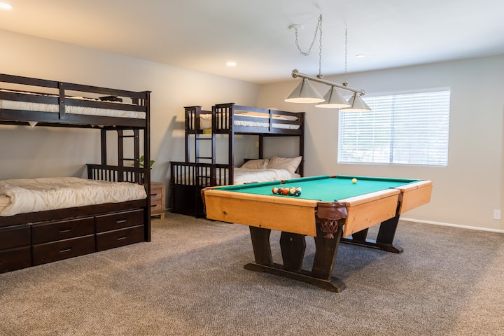 Spacious - New Spa W/ Pool Table - Big Bear Lake, CA