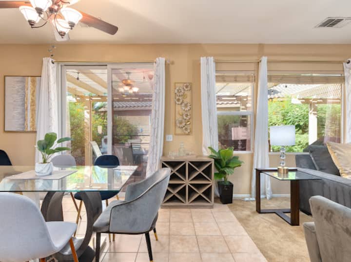 Summer Retreat Pools/golfing - Coachella, CA