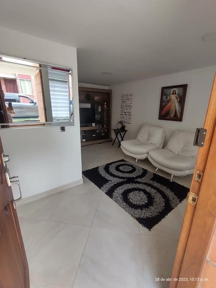 Hostal Casa Claudia In Jardin Antioquia - Jardín