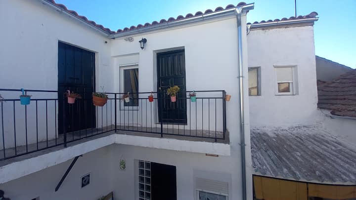 Casa Amarella - El Estudio - Salamanca, Spanien