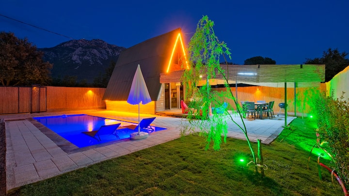 ÖZel Havuzlu Bungalov - Ören