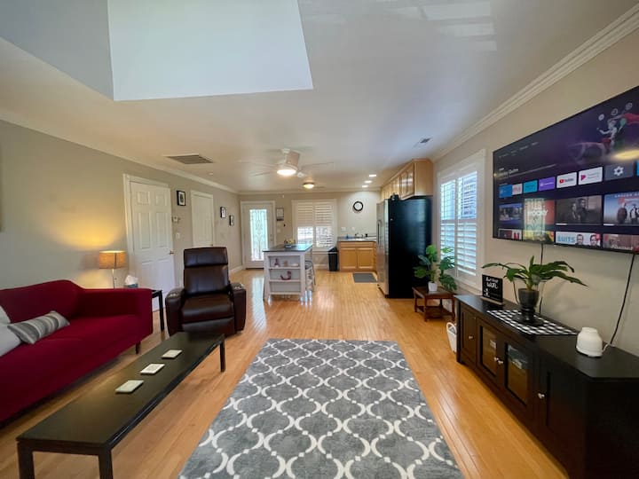 Ferrari House 1bd Hideaway Apartment - Sutter Creek, CA