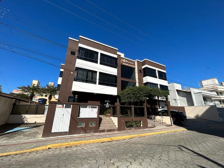 Je16, Apartamento 1 Dormitório - Bombinhas