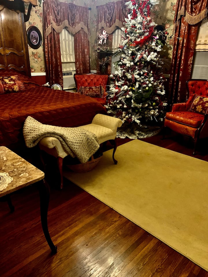 Beautiful, Historic Home - DuBois, PA