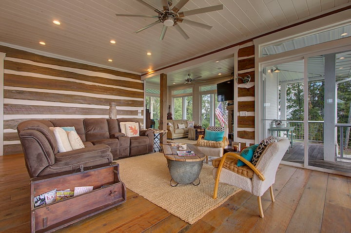 6bd, 5 Bath - Mountaintop Mansion In The Sky - Tellico Plains, TN