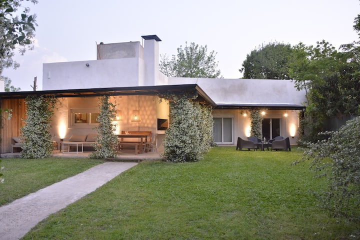 Se Mejora Precio Escribe En: Contacta Al Anfitrion - Gualeguaychú