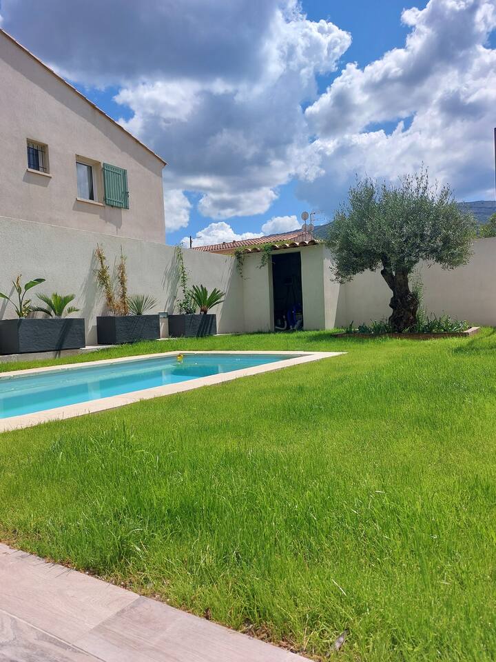 Maison Avec Piscine - Pourrières