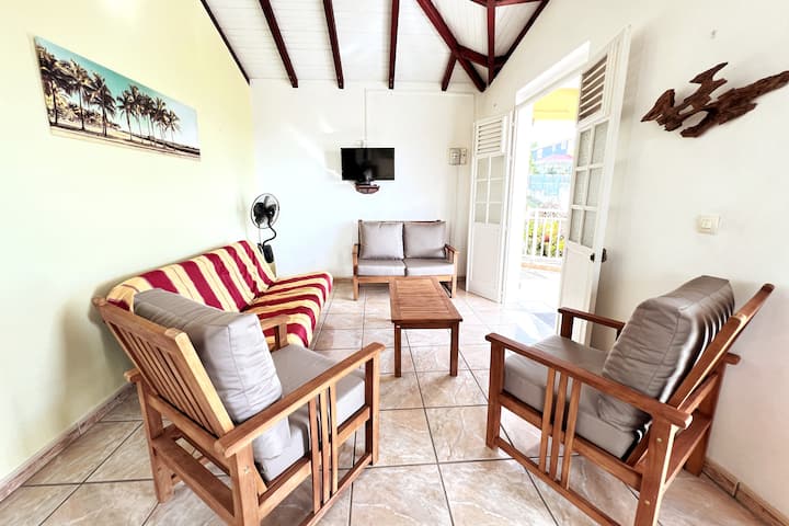 Charmant T3 Au Cœur D'un Petit Village De Pêcheurs - Martinique