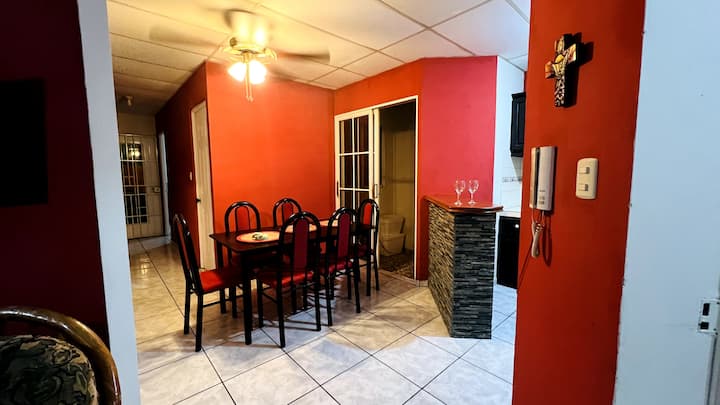 Conveniente Casa En Santa Ana, Metrocentro - Santa Ana