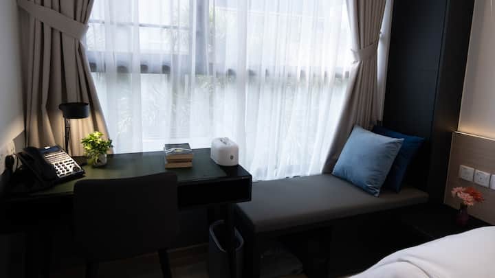 Vichaus | Standard Room | 18 Sqm | East | Pool - Singapour