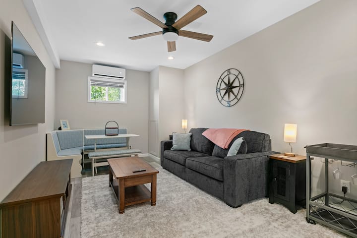 Cozy Modern Mountain Apartment - Asheville, NC