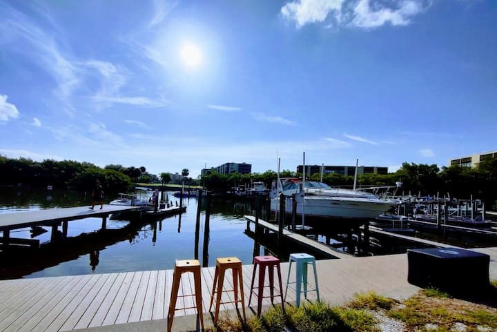 Fantastic Snowbird Getaway! - Pinellas County, FL