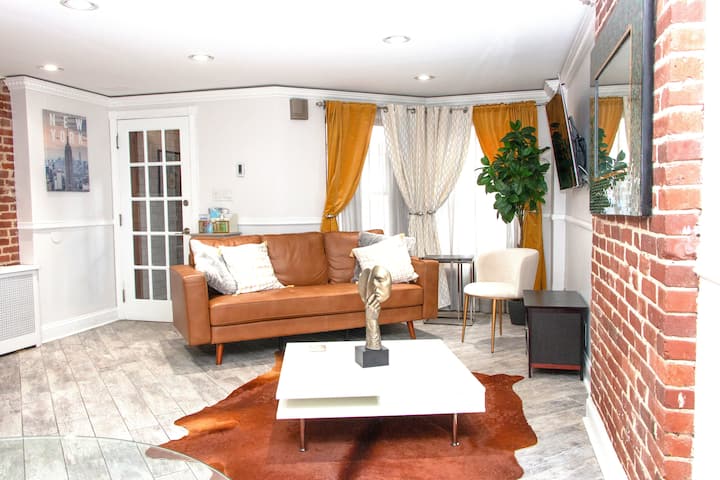 Modern Brownstone Duplex With Backyard Terrace - Brooklyn