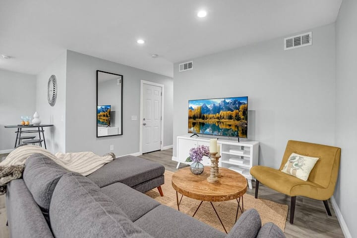 Stylish Luxury Home | Minutes To Disney Magic! - Pasadena, CA