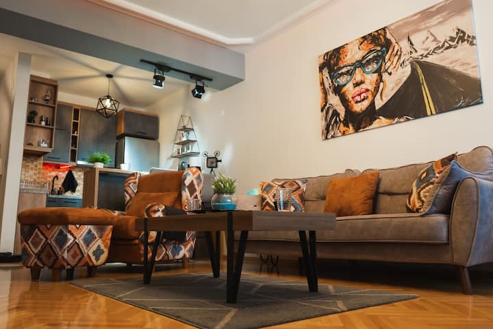 2 Apartments < 1 Memorable Stay! - Skopje