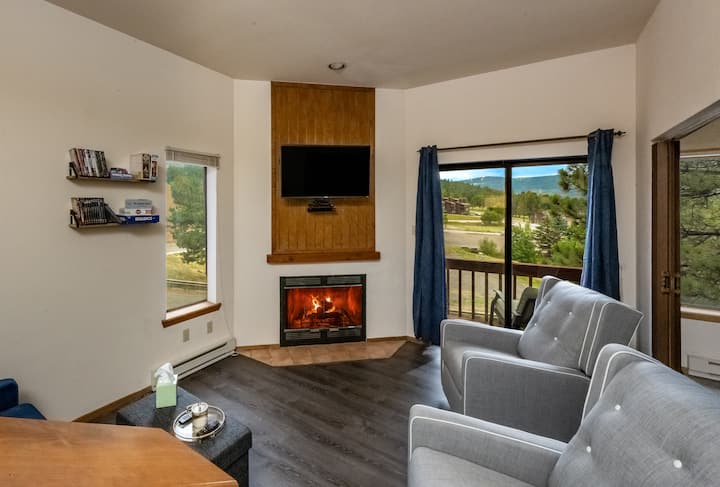 Boone Mountain Getaway | Walk To Lift, Mtn View - Angel Fire, NM