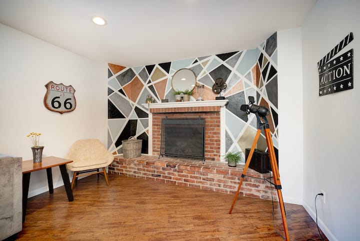 Spacious Home In Prime Location-walk To Land Park - Crocker Art Museum
