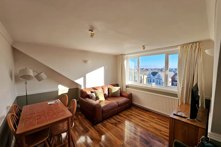 Promenade 2bedroom, Free Parking, - Southport