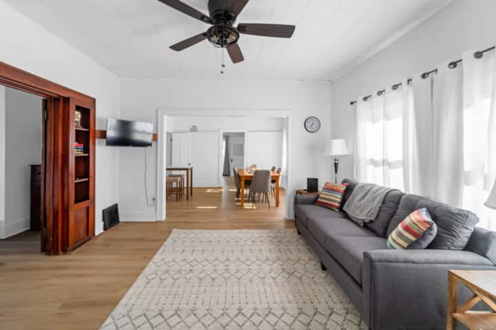 Trendy West Des Moines Bungalow - West Des Moines, IA