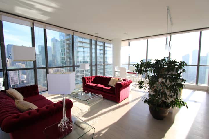 Perfect Location, Stunning View - Toronto