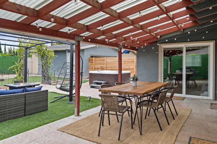 2mi Disney! Hot Tub | Pool | Arcade | Theater - Cypress, CA