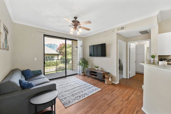 Dfw Airport/ Toyota Music Factory Minutes Away - Irving, TX