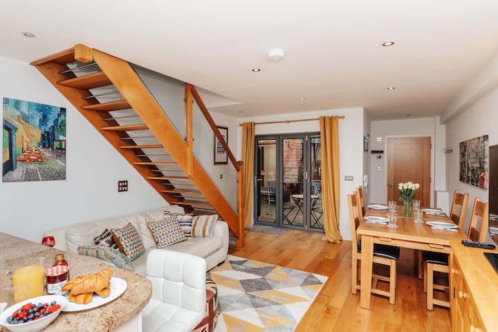 Peels Yard - Central Henley - Henley-on-Thames