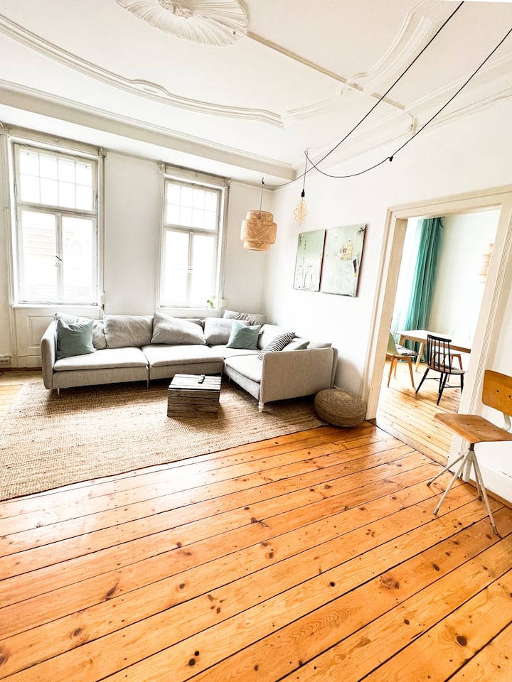 Wunderschöne Altbau-wohnung Direkt In Stuttgart - Stuttgart