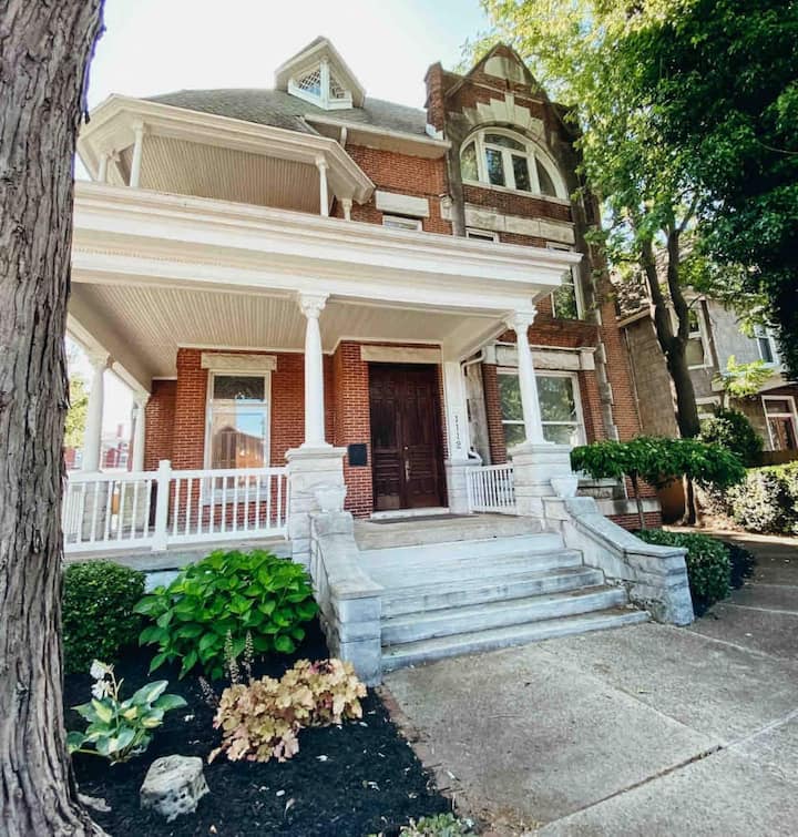 Historic Haynie’s 2nd Story Shared Space - Evansville, IN