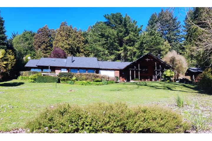 Casa A Orillas Del Lago Villarrica - Villarrica
