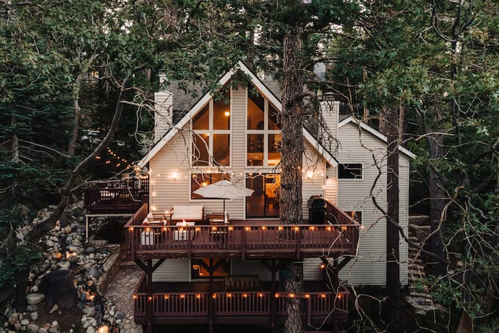 Togather House, Luxury A-frame Retreat - San Bernardino, CA